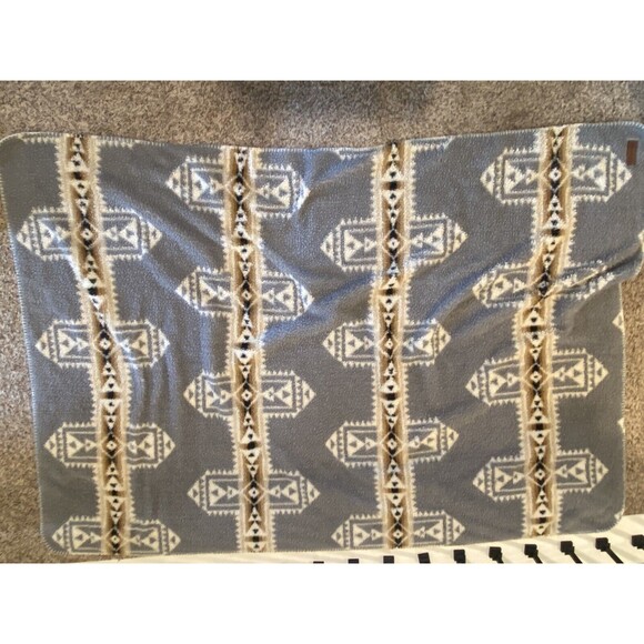 Pendleton | Bedding | Pendleton Western Aztec Southwest Sherpa Throw ...